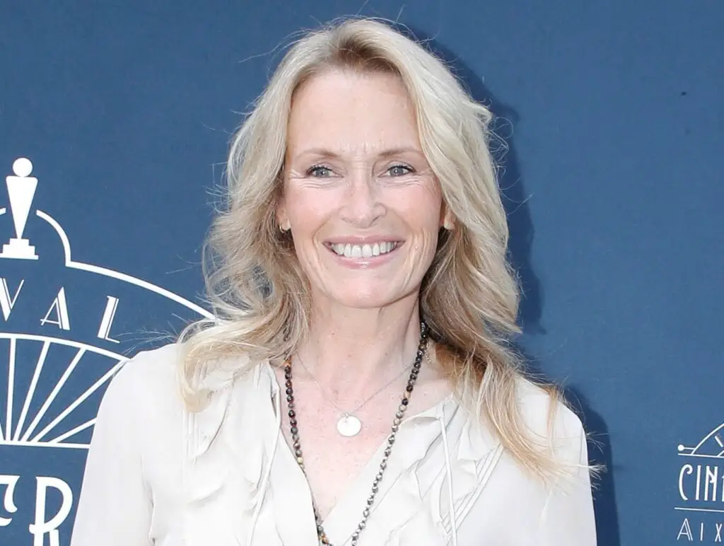 Fortune d'Estelle Lefébure : Le Business du Mannequinat