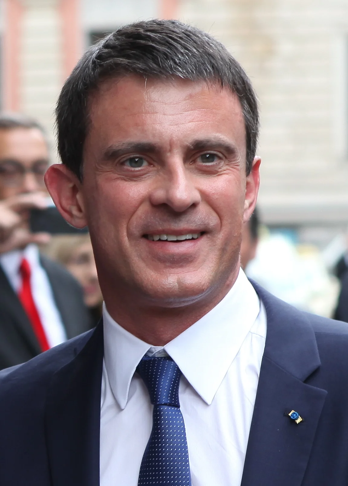 La Fortune de Manuel Valls : Les Gains De La Politique